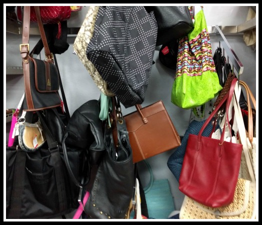 A Season of Purses…and What I Look For – Hunting for Vintage
